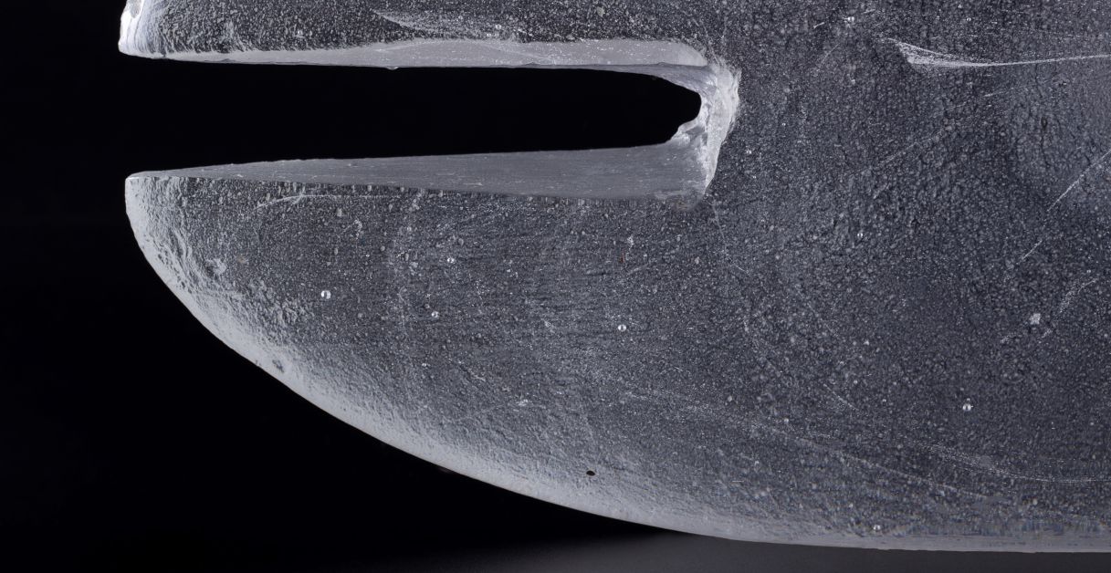 Az van, ami van – Farkas Zsófia üvegszobrainak kiállítása :: Magyar ...